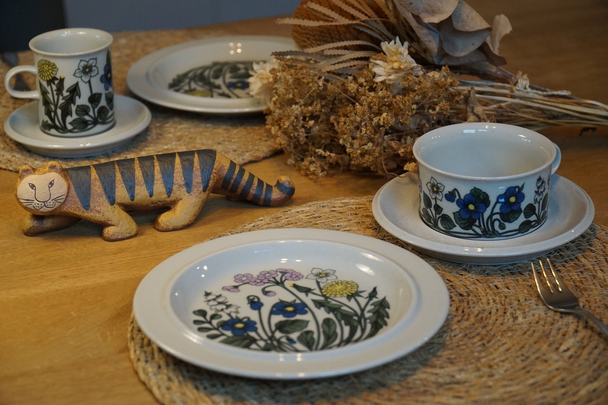 Vintage Arabia Kosmos Dishes & Dinnerware - nordajyo